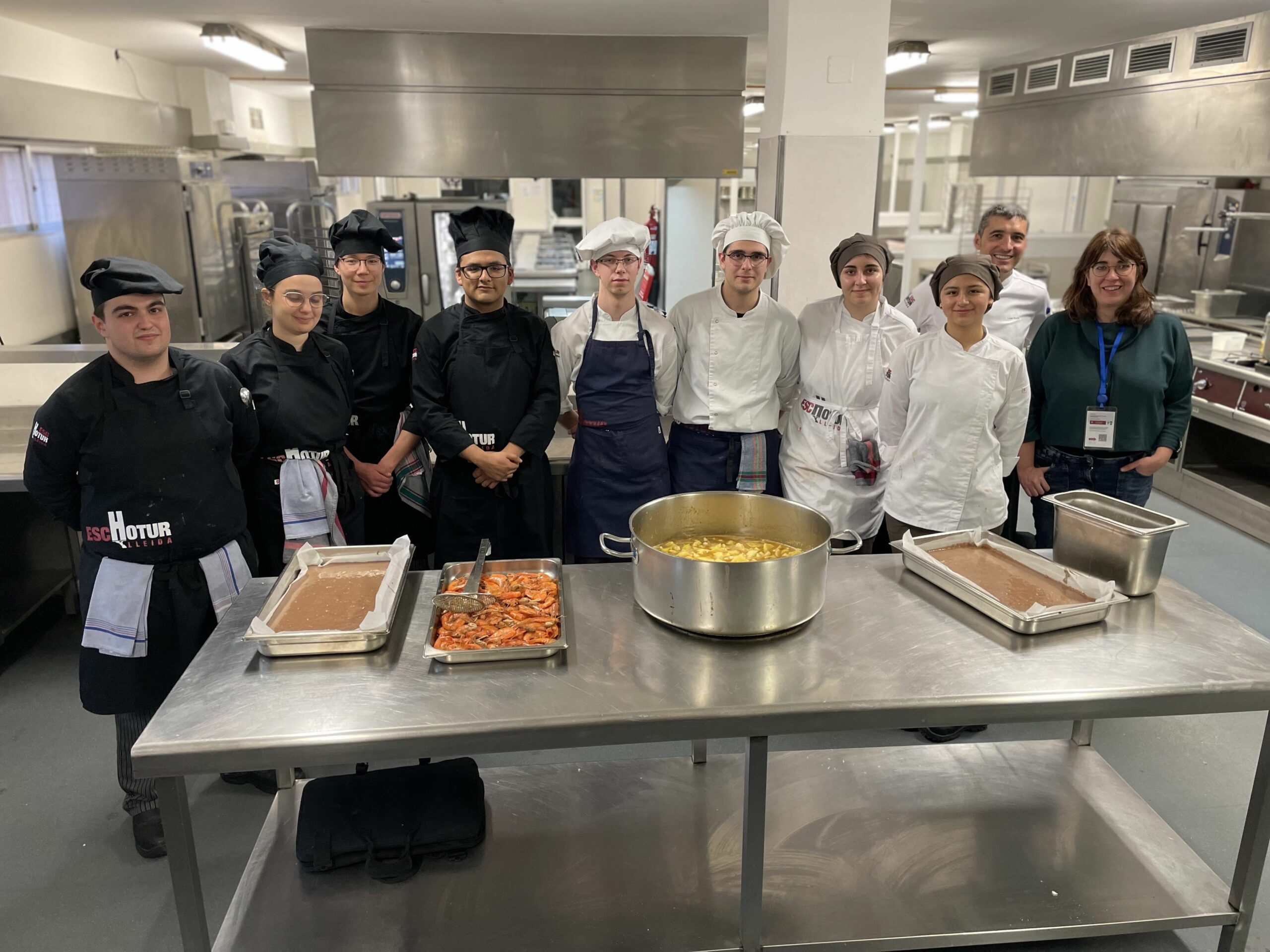 Primer cuinat d'una nova edició del “Diumenge cuino jo” - Como Pomona